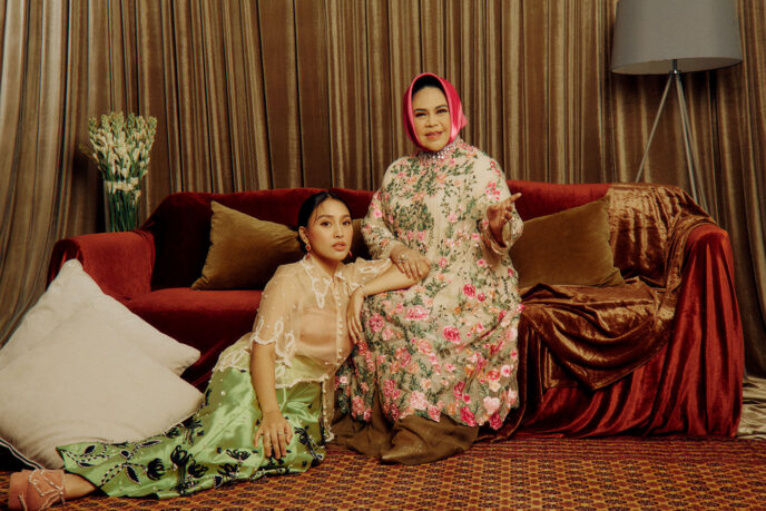 Kolaborasi Ibu dan Anak, Hetty Koes Endang dan Afifah Yusuf Rilis “THR ...